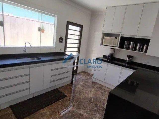 Casa para venda em Vila Industrial de 360.00m² com 3 Quartos, 1 Suite e 3 Garagens