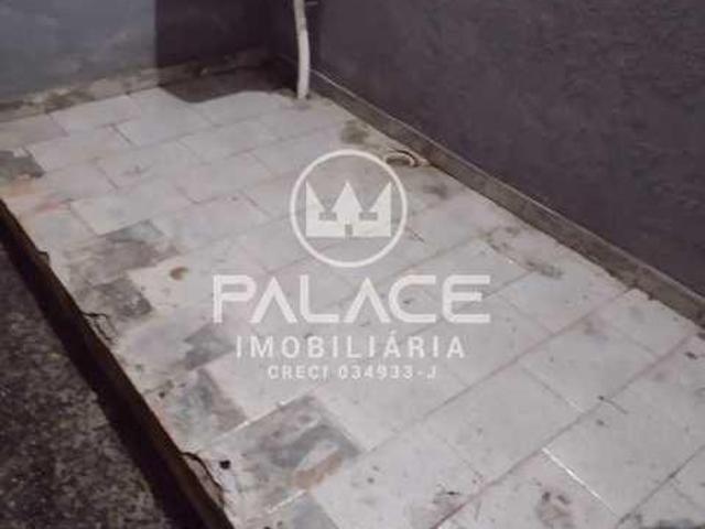 Casa para venda em Vila Industrial de 80.00m² com 2 Quartos, 1 Suite e 2 Garagens