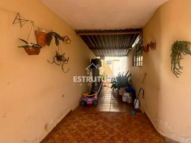 Casa para venda em Vila Indaiá de 150.00m² com 2 Quartos e 2 Garagens