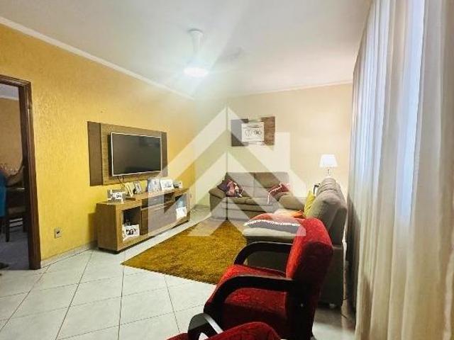Casa para venda em Vila Indaiá de 160.00m² com 3 Quartos e 2 Garagens
