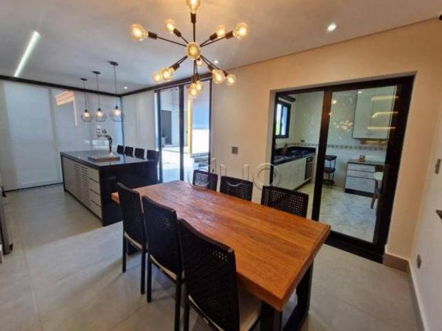 Casa para venda em Vila Independência de 255.00m² com 3 Quartos, 2 Suites e 2 Garagens