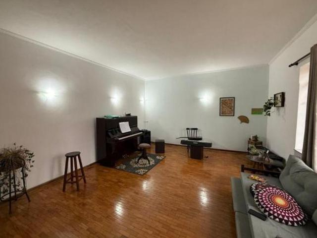 Casa para venda em Vila Itapura de 278.00m² com 3 Quartos e 2 Garagens