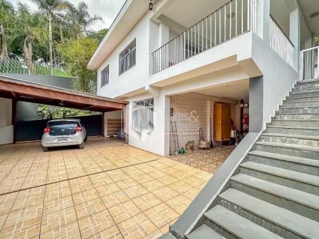 Casa para venda em Vila Jaguara com 5 quartos, sendo 1 suíte, 250m²