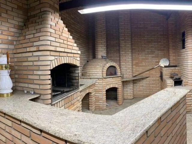 Casa para venda em Vila Japi Ii de 362.00m² com 4 Quartos, 2 Suites e 6 Garagens