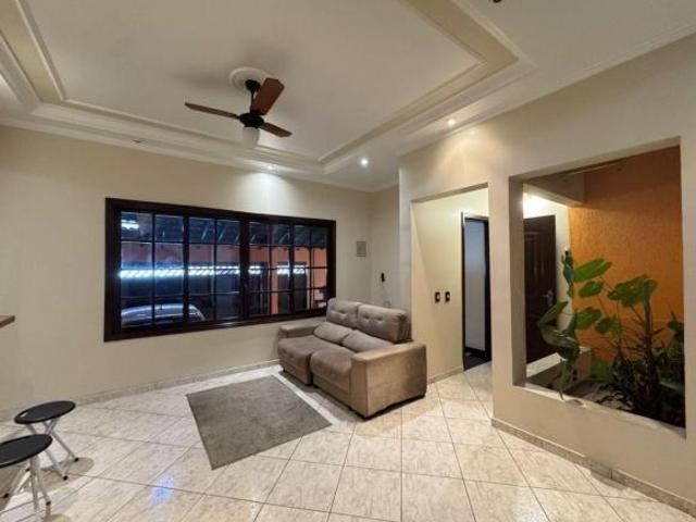 Casa para venda em Vila Jeriva de 177.00m² com 3 Quartos, 1 Suite e 2 Garagens