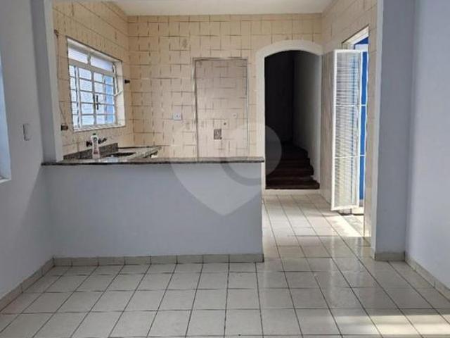 Casa para venda em Vila Joaquim Inácio de 240.00m² com 3 Quartos, 1 Suite e 2 Garagens
