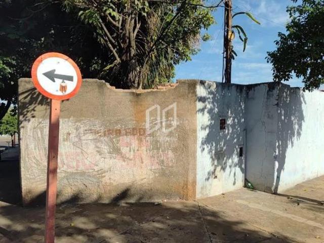 Casa para venda em Vila José Bonifácio de 108.00m² com 1 Quarto e 2 Garagens