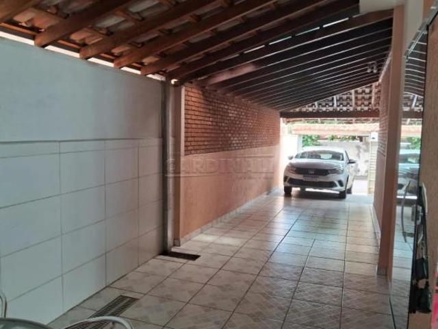 Casa para venda em Vila José Bonifácio de 159.00m² com 3 Quartos e 4 Garagens
