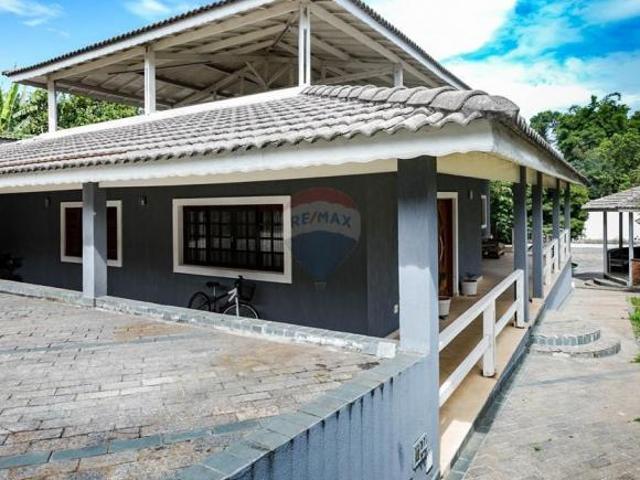 Casa para venda em Vila Júlia de 420.00m² com 4 Quartos, 3 Suites e 8 Garagens
