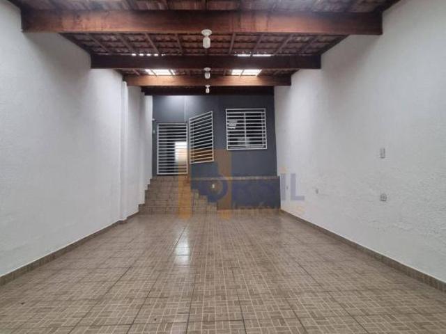 Casa para venda em Vila Lavínia de 151.00m² com 2 Quartos e 4 Garagens