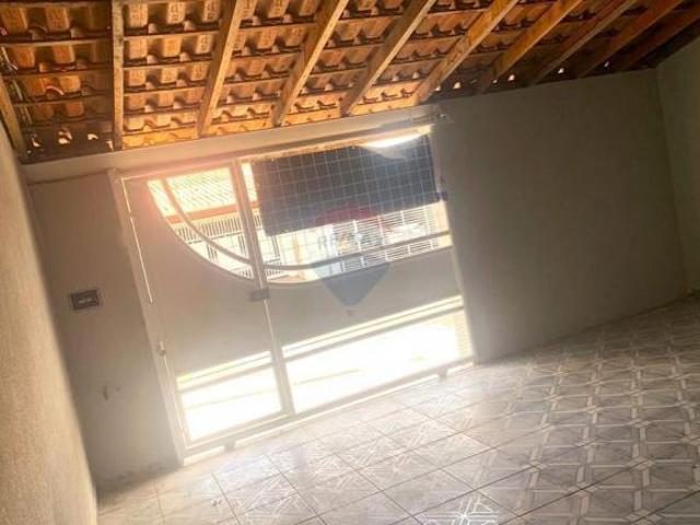 Casa para venda em Vila Letônia de 89.00m² com 2 Quartos, 1 Suite e 2 Garagens