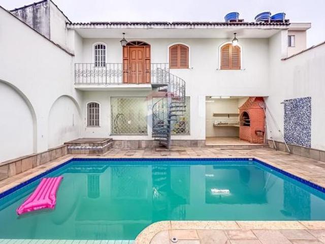 Casa para venda em Vila Lúcia com 4 quartos, sendo 4 suítes, 356m²