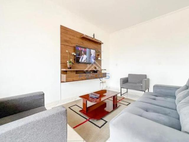 Casa para venda em Vila M Genoveva de 275.00m² com 3 Quartos, 1 Suite e 9 Garagens