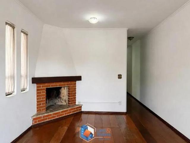 Casa para venda em Vila Madalena com 3 quartos, sendo 1 suíte, 137m²