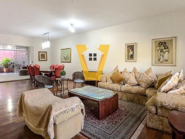 Casa para venda em Vila Madalena com 3 quartos, sendo 2 suítes, 257m²