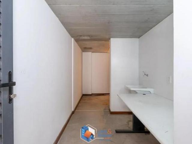 Casa para venda em Vila Madalena com 3 quartos, sendo 3 suítes, 278m²