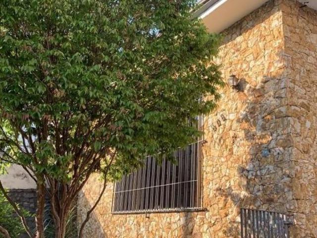 Casa para venda em Vila Maria Alta com 6 quartos, sendo 1 suíte, 815m²