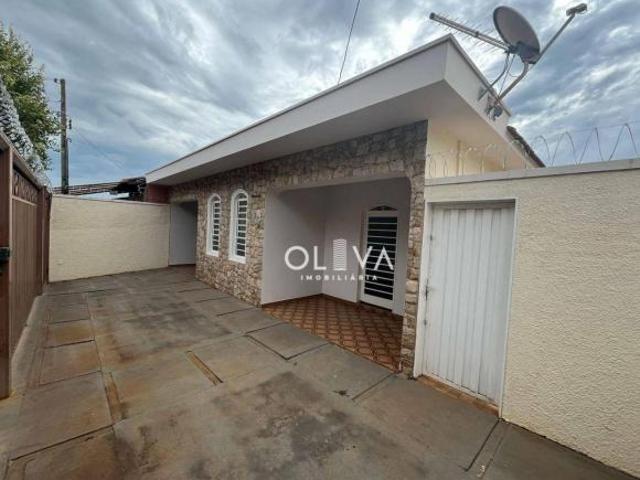 Casa para venda em Vila Maria de 445.00m² com 3 Quartos, 1 Suite e 3 Garagens