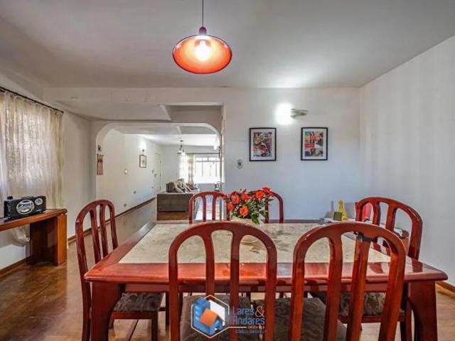 Casa para venda em Vila Mariana com 6 quartos, sendo 4 suítes, 256m²