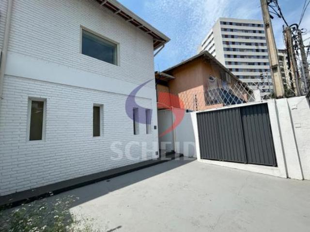 Casa para venda em Vila Mariana com 8 quartos, sendo 1 suíte, 200m² 2 vagas