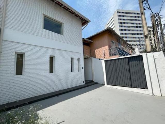 Casa para venda em Vila Mariana com 3 quartos, 200m²