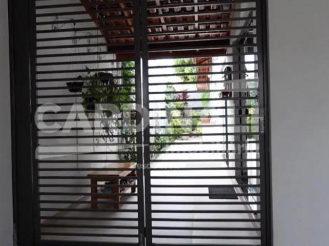 Casa para venda em Vila Marina de 189.00m² com 4 Quartos e 2 Garagens