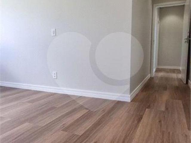 Casa para venda em Vila Maringá de 244.00m² com 3 Quartos, 3 Suites e 4 Garagens