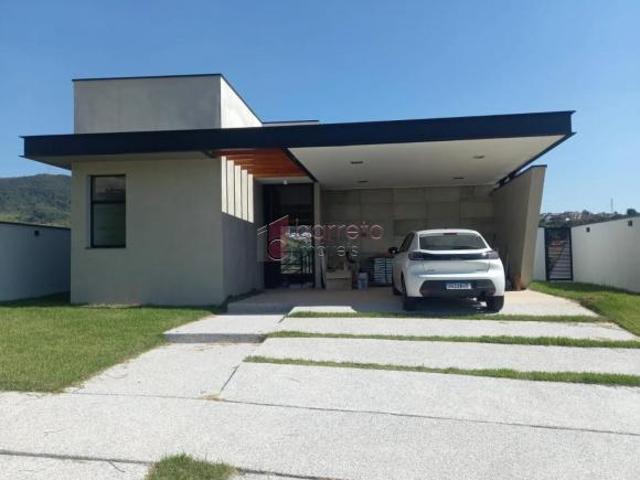 Casa para venda em Vila Maringá de 350.00m² com 4 Quartos, 3 Suites e 4 Garagens