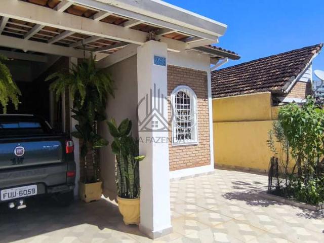 Casa para venda em Vila Marly em Taubaté São Paulo de 190.00m² com 2 Quartos, 1 Suíte e 2 Garagens