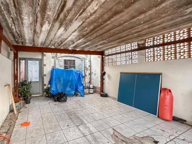 Casa para venda em Vila Mazzei com 3 quartos, sendo 1 suíte, 240m²