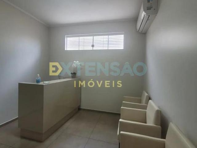 Casa para venda em Vila Mendonça de 131.00m² com 1 Quarto e 3 Garagens