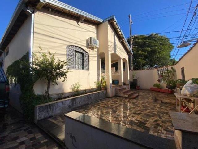 Casa para venda em Vila Melhado de 258.00m² com 3 Quartos, 1 Suite e 2 Garagens