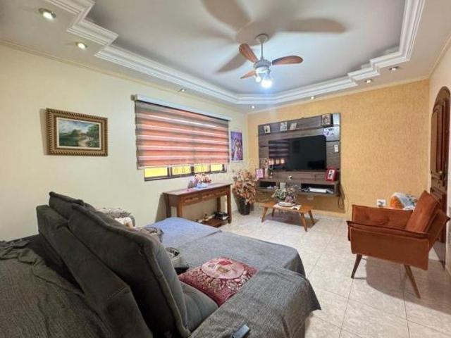 Casa para venda em Vila Melhado de 296.00m² com 3 Quartos, 2 Suites e 4 Garagens