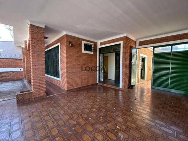 Casa para venda em Vila Monte Alegre de 144.00m² com 5 Quartos, 1 Suite e 3 Garagens