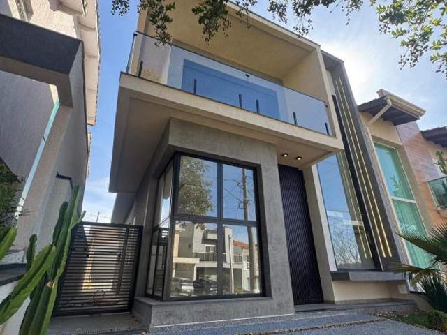 Casa para venda em Vila Moraes de 172.00m² com 3 Quartos, 3 Suites e 2 Garagens