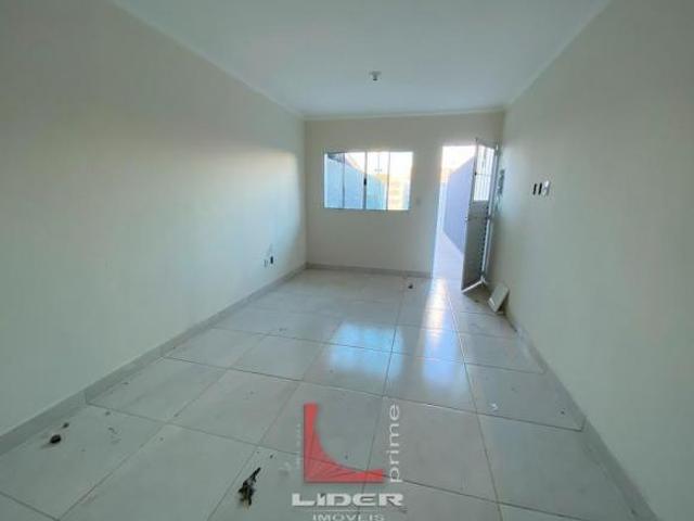 Casa para venda em Vila Municipal de 80.00m² com 2 Quartos, 2 Suites e 2 Garagens
