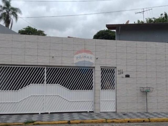 Casa para venda em Vila Natal de 125.00m² com 3 Quartos e 4 Garagens