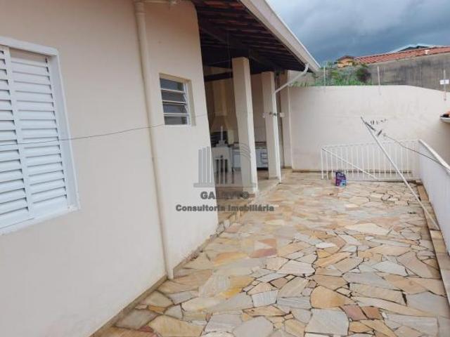 Casa para venda em Vila Nogueira de 195.00m² com 2 Quartos, 1 Suite e 3 Garagens