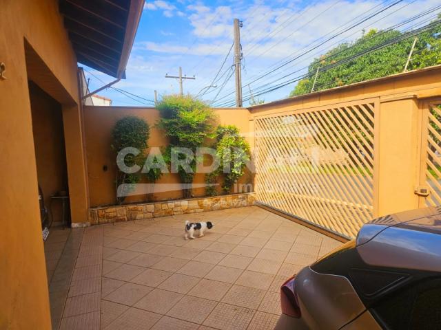 Casa para venda em Vila Nogueira em Campinas São Paulo de 236.00m² com 4 Quartos, 2 Suítes e 4 Garagens