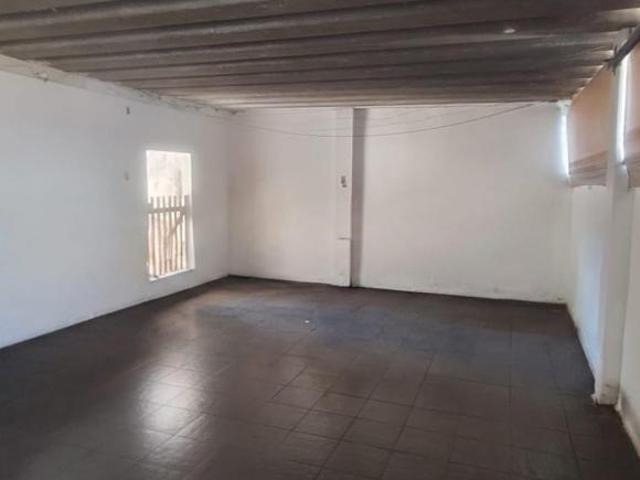 Casa para venda em Vila Nossa Senhora De Fátima de 100.00m² com 2 Quartos e 2 Garagens