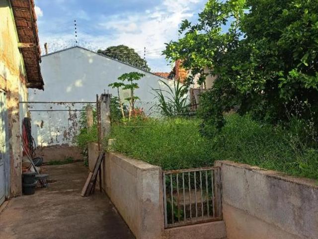 Casa para venda em Vila Nossa Senhora De Fátima de 131.00m² com 3 Quartos, 1 Suite e 1 Garagem