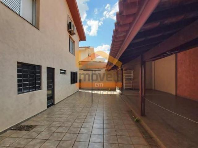 Casa para venda em Vila Nossa Senhora De Fátima de 230.00m² com 3 Quartos, 1 Suite e 4 Garagens
