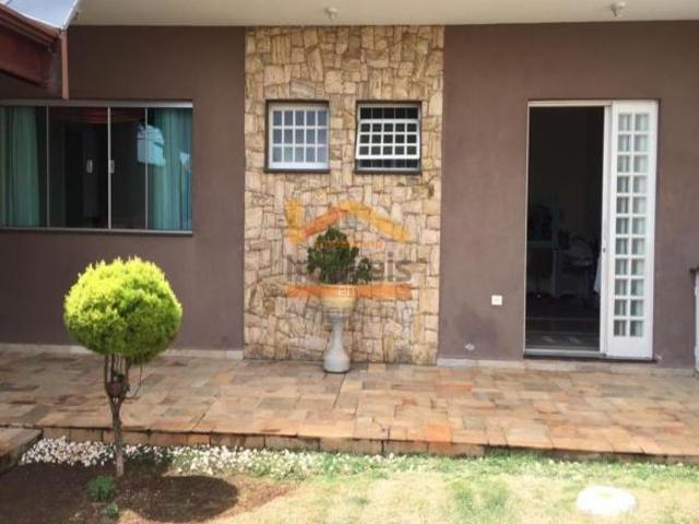 Casa para venda em Vila Nossa Senhora De Fátima de 285.00m² com 3 Quartos, 1 Suite e 2 Garagens