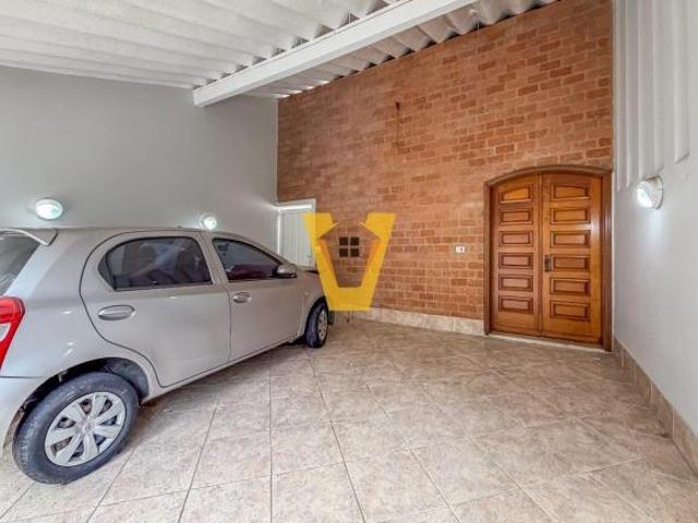 Casa para venda em Vila Nossa Senhora do Retiro com 2 quartos, sendo 2 suítes, 154m²