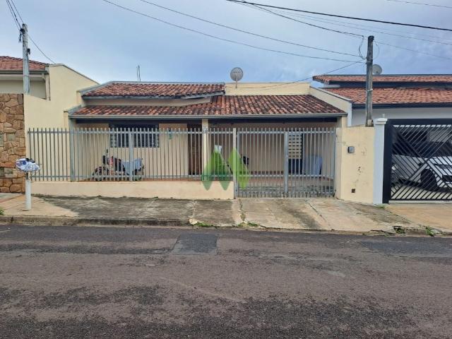 Casa para venda em Vila Nova Botucatu em Botucatu São Paulo de 157.00m² com 3 Quartos, 1 Suíte e 2 Garagens