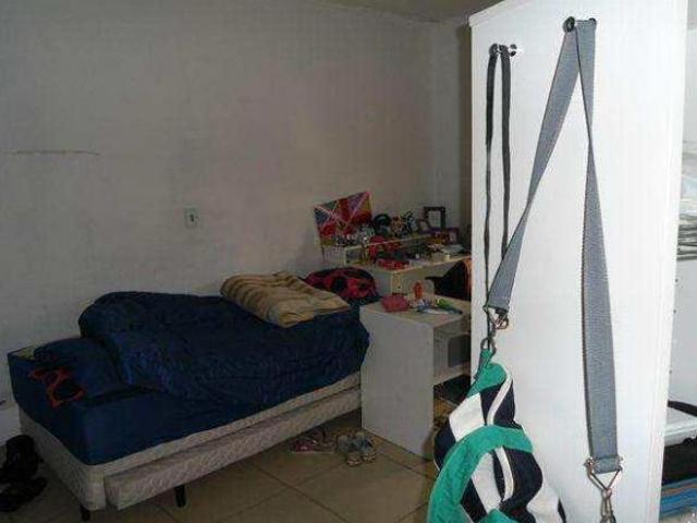 Casa para venda em Vila Nova de 179.00m² com 3 Quartos, 1 Suite e 3 Garagens