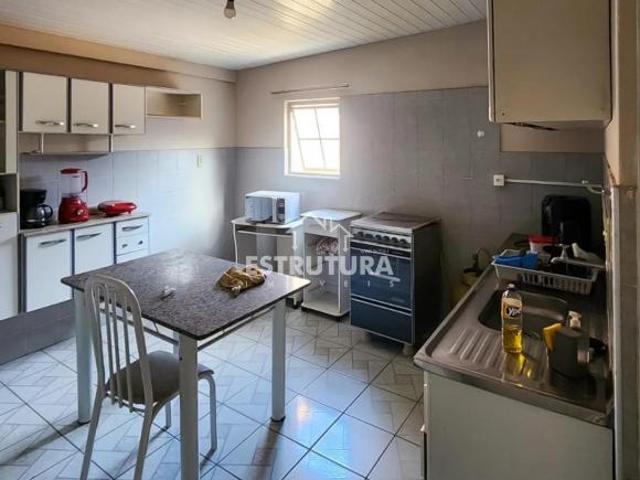 Casa para venda em Vila Nova de 220.00m² com 4 Quartos e 1 Garagem