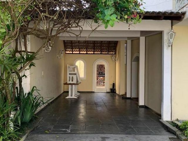 Casa para venda em Vila Oliveira de 400.00m² com 4 Quartos, 2 Suites e 4 Garagens