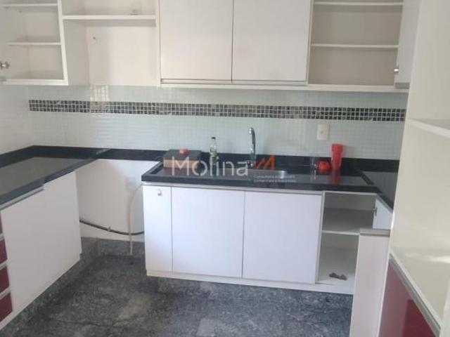 Casa para venda em Vila Oliveira de 116.00m² com 5 Quartos, 1 Suite e 4 Garagens