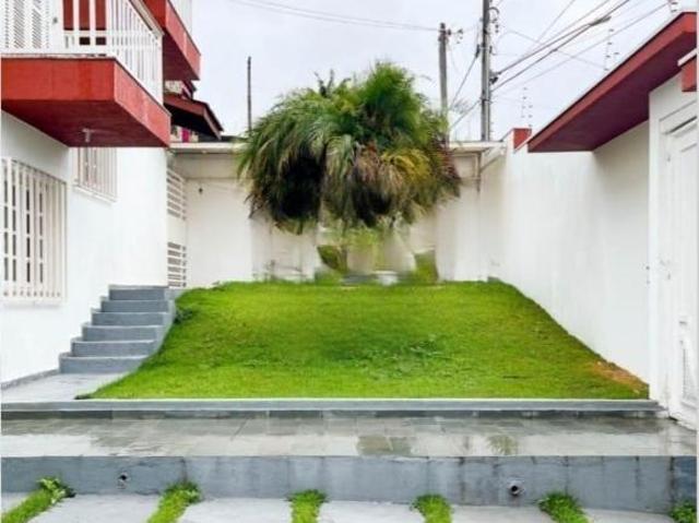 Casa para venda em Vila Oliveira de 213.00m² com 3 Quartos, 1 Suite e 4 Garagens